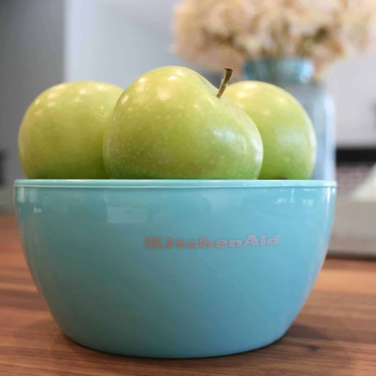 My Favorite Aqua Kitchen Decor - One Happy Housewife