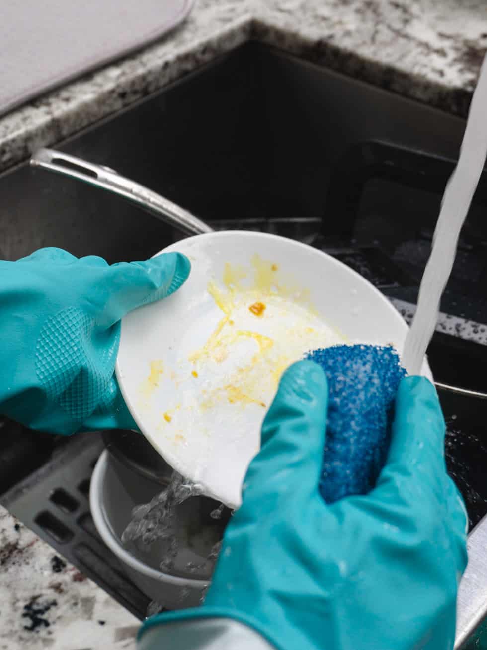 6 Tips to Make Washing Dishes Easier - One Happy Housewife