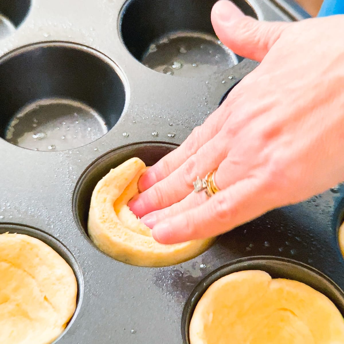 Sloppy Joe Cornbread Cups - One Happy Housewife